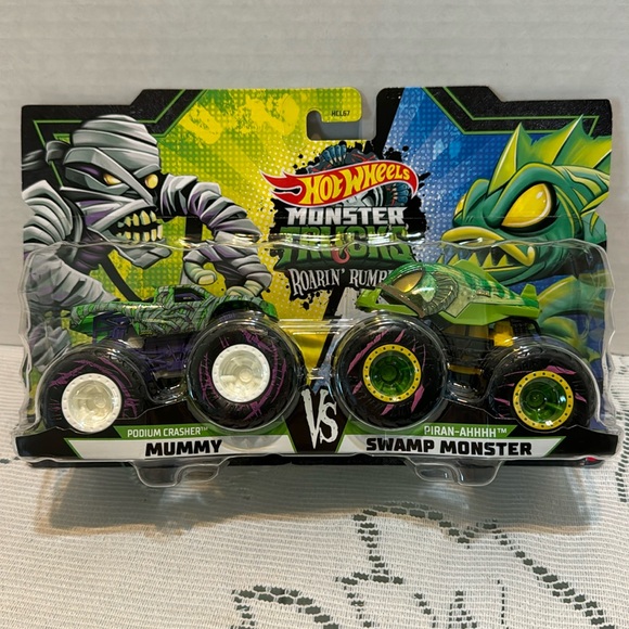 Hot Wheels | Toys | Hot Wheels Roarin Rumble Podium Crasher Mummy Vs ...